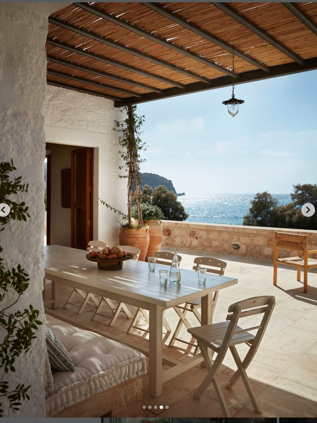 Patmos> Tour a Classically Modern and Minimalist Island Home in Greece - 42